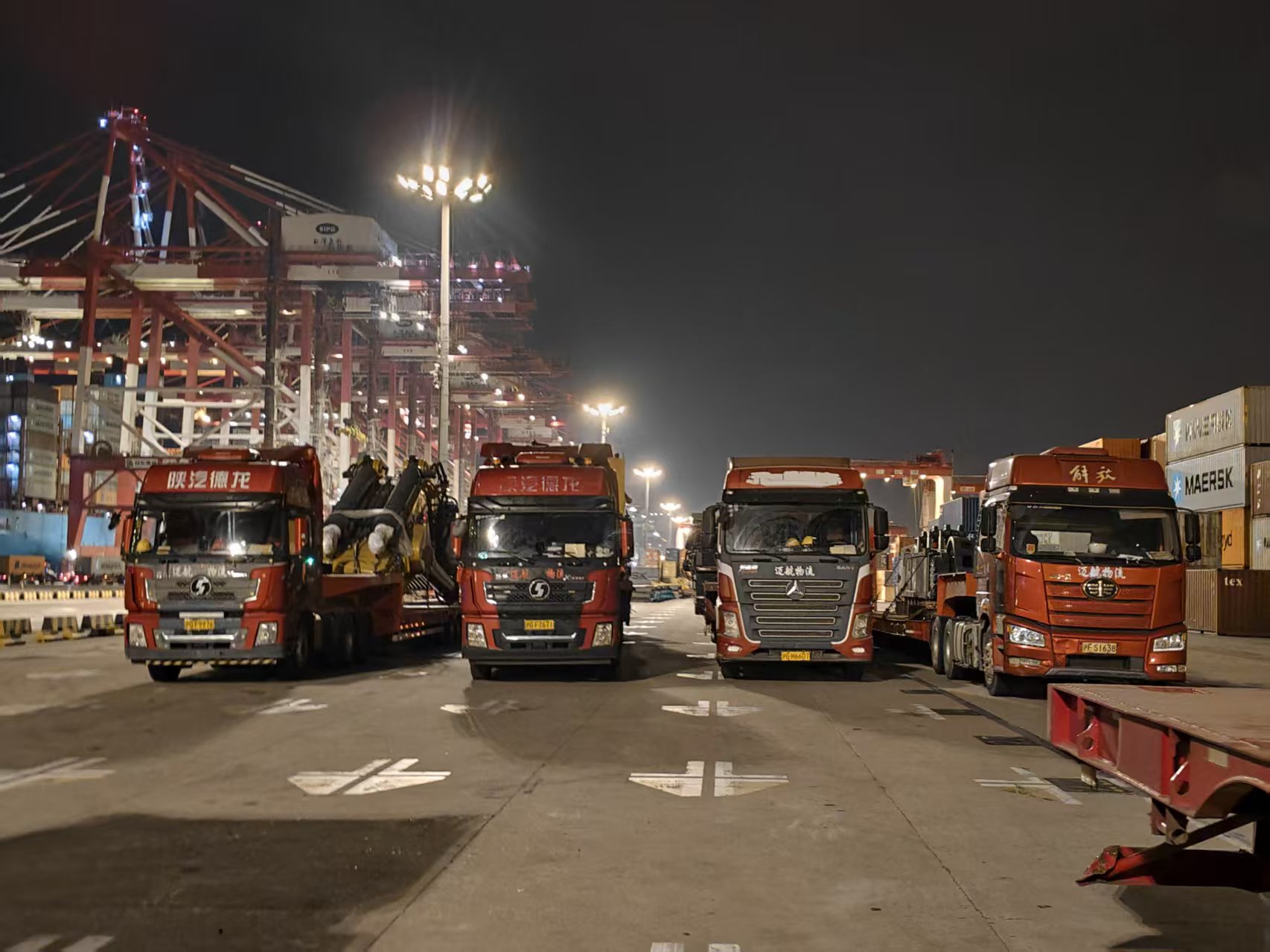 Delivering Mining Equipment on Tight Deadline - Central Oceans